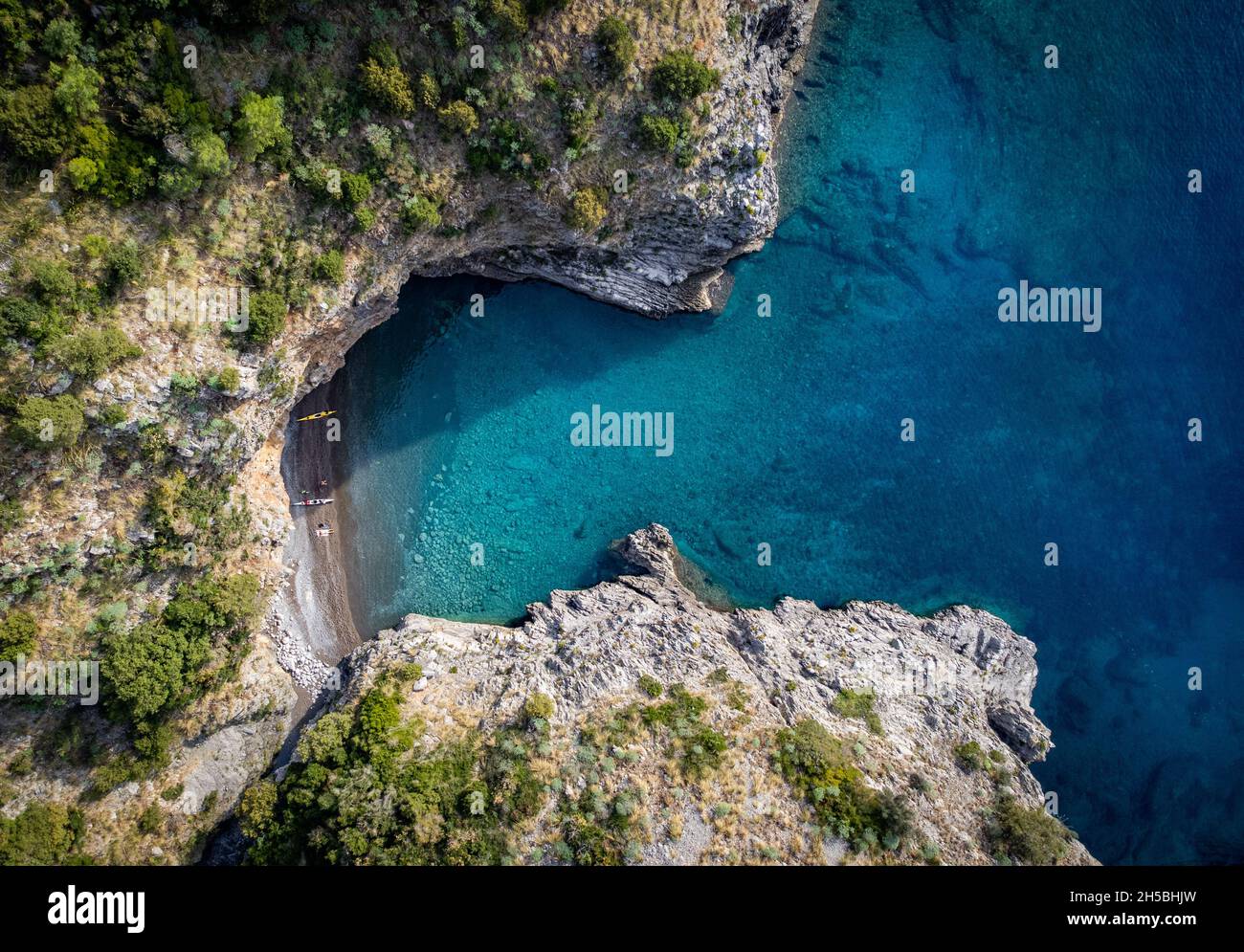 Beautiful hidden bay at the west coast of Italy Stock Photo - Alamy