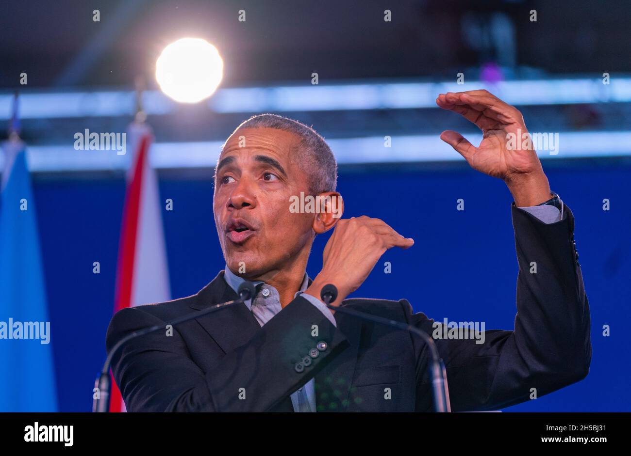 Glasgow, Scotland, UK. 8th November 2021. Former US president Barack ...