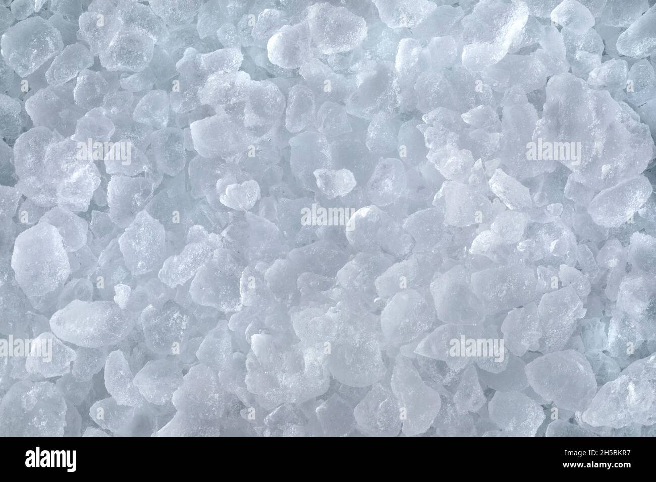 Crushed ice with close up full frame as background Stock Photo - Alamy
