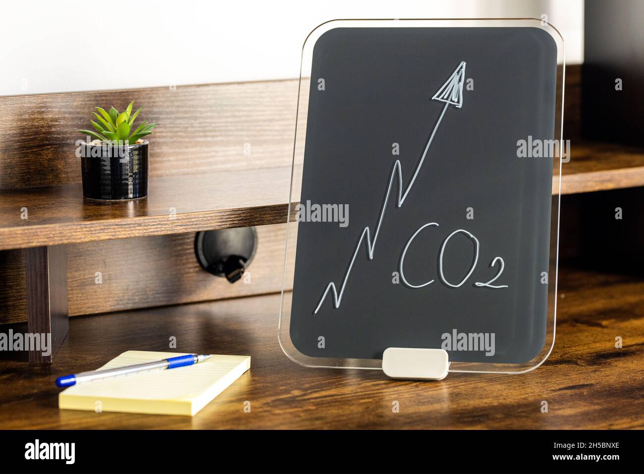 Co2 emissions graph hi-res stock photography and images - Alamy
