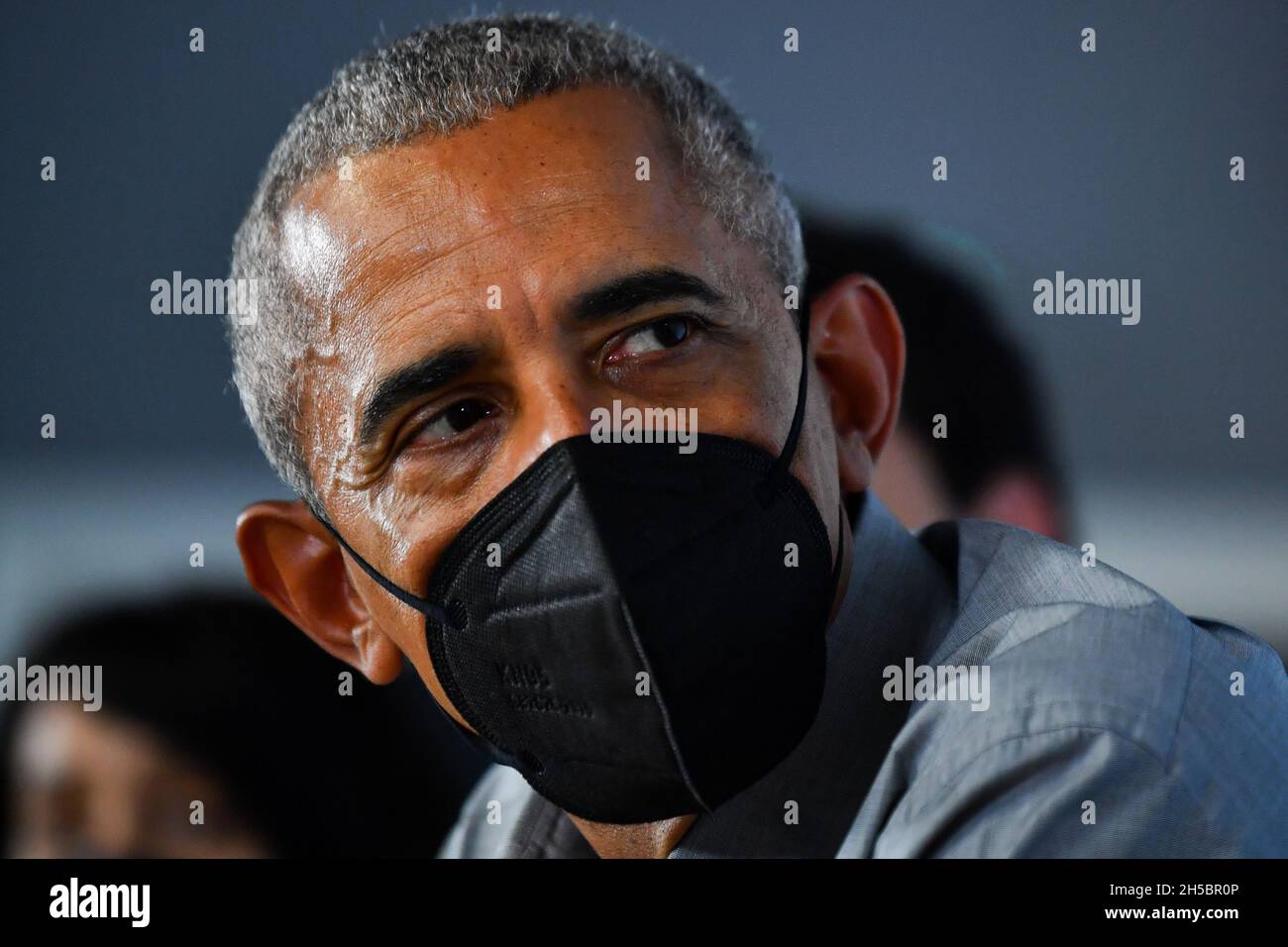 Climate meeting round table hi-res stock photography and images - Alamy