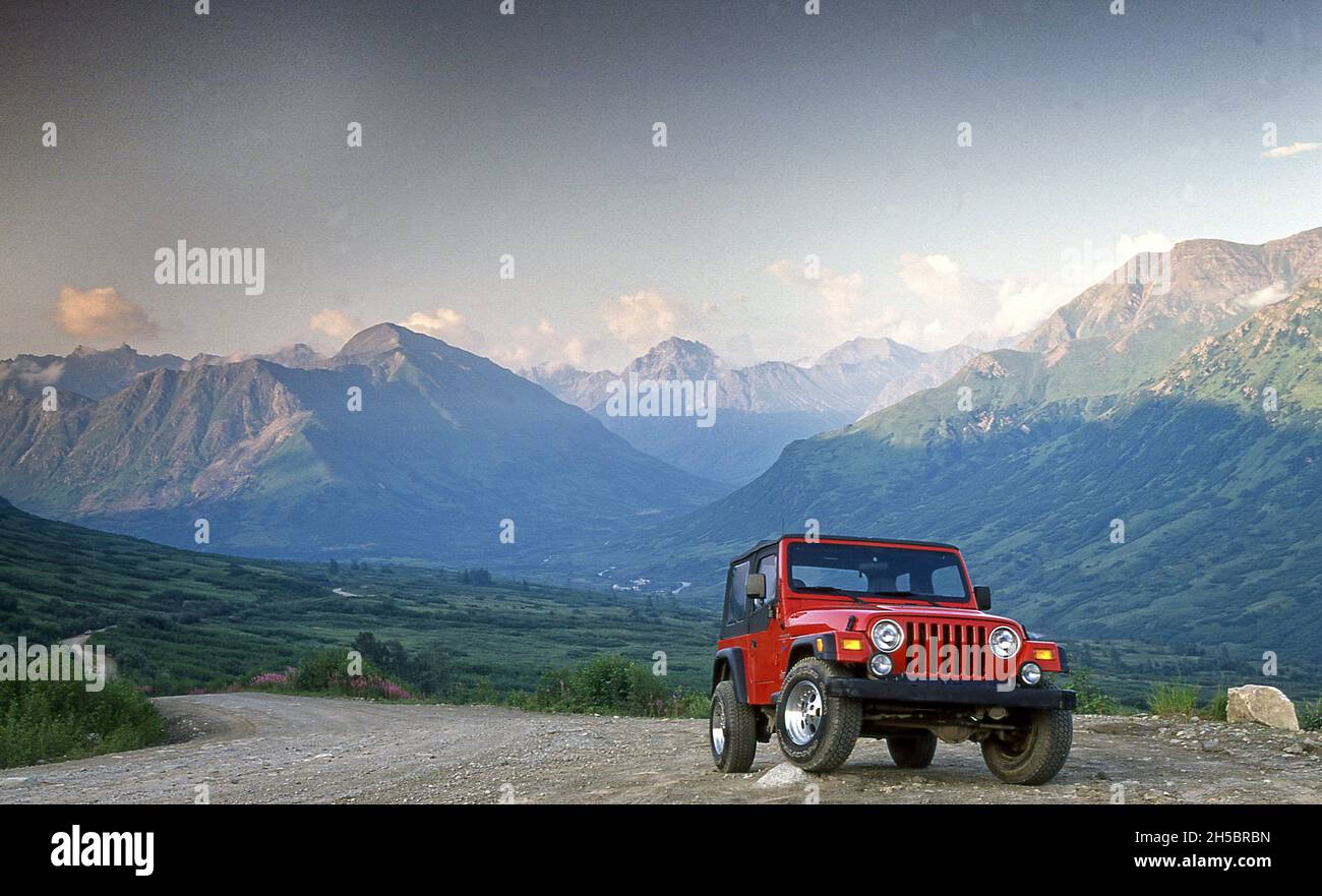 Jeep Wrangler road trip in Alaska 1998 Stock Photo - Alamy