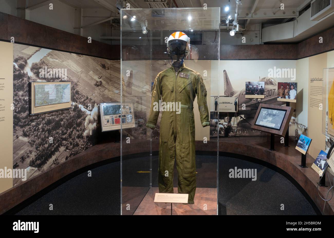 Intrepid Museum of air and space Manhattan NYC Stock Photo - Alamy