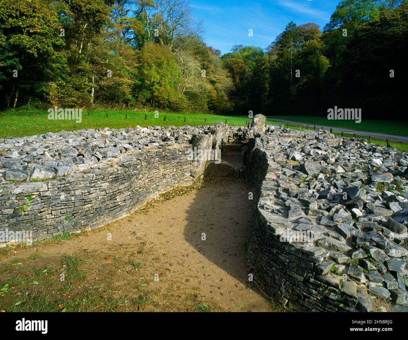 Bell shaped barrow hi-res stock photography and images - Alamy