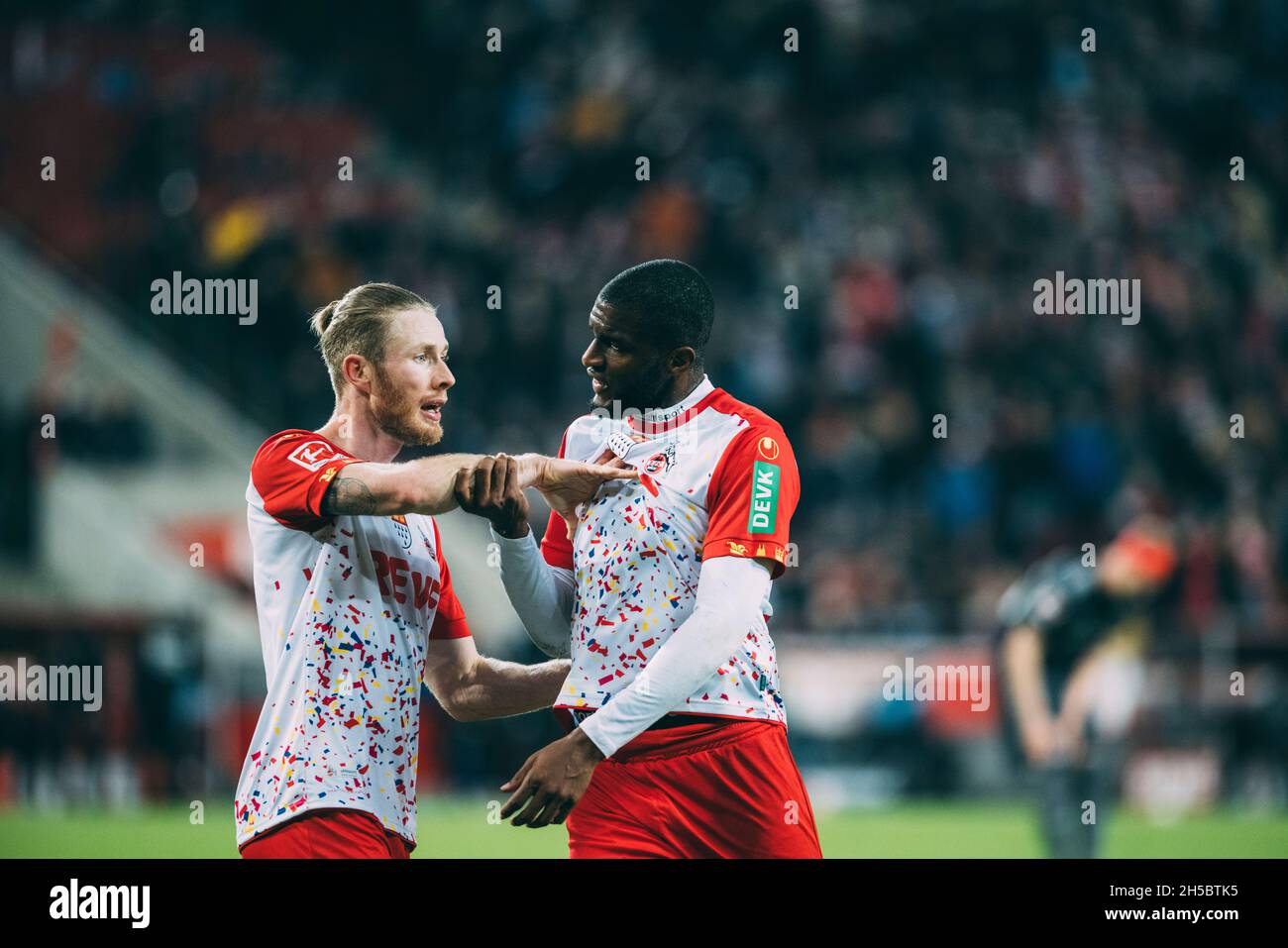 Kšln, RheinEnergieStadion, 07.11.21: Anthony Modeste (1.FC Koeln) (R ...