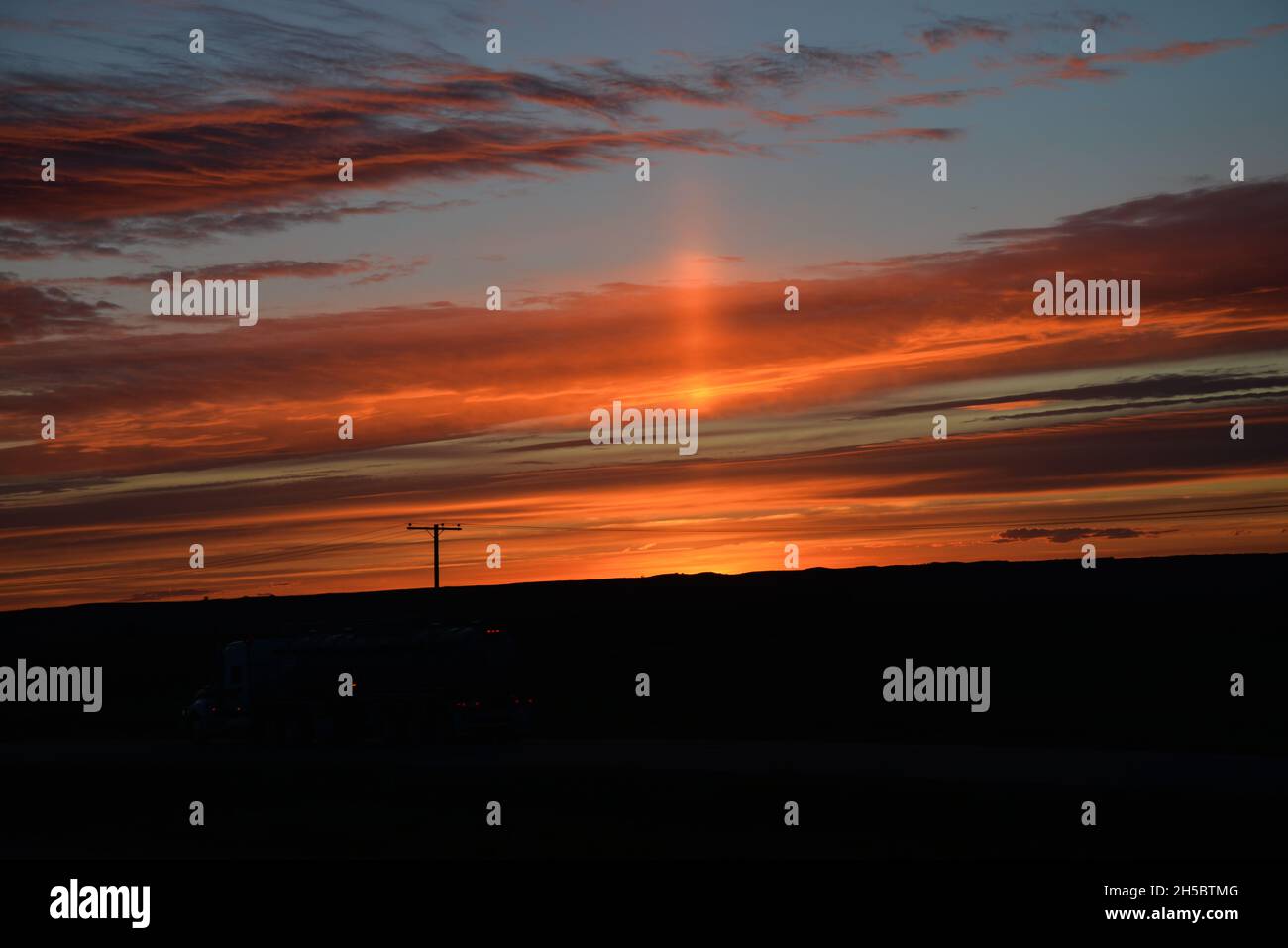 Sunset over the prairies hi-res stock photography and images - Alamy