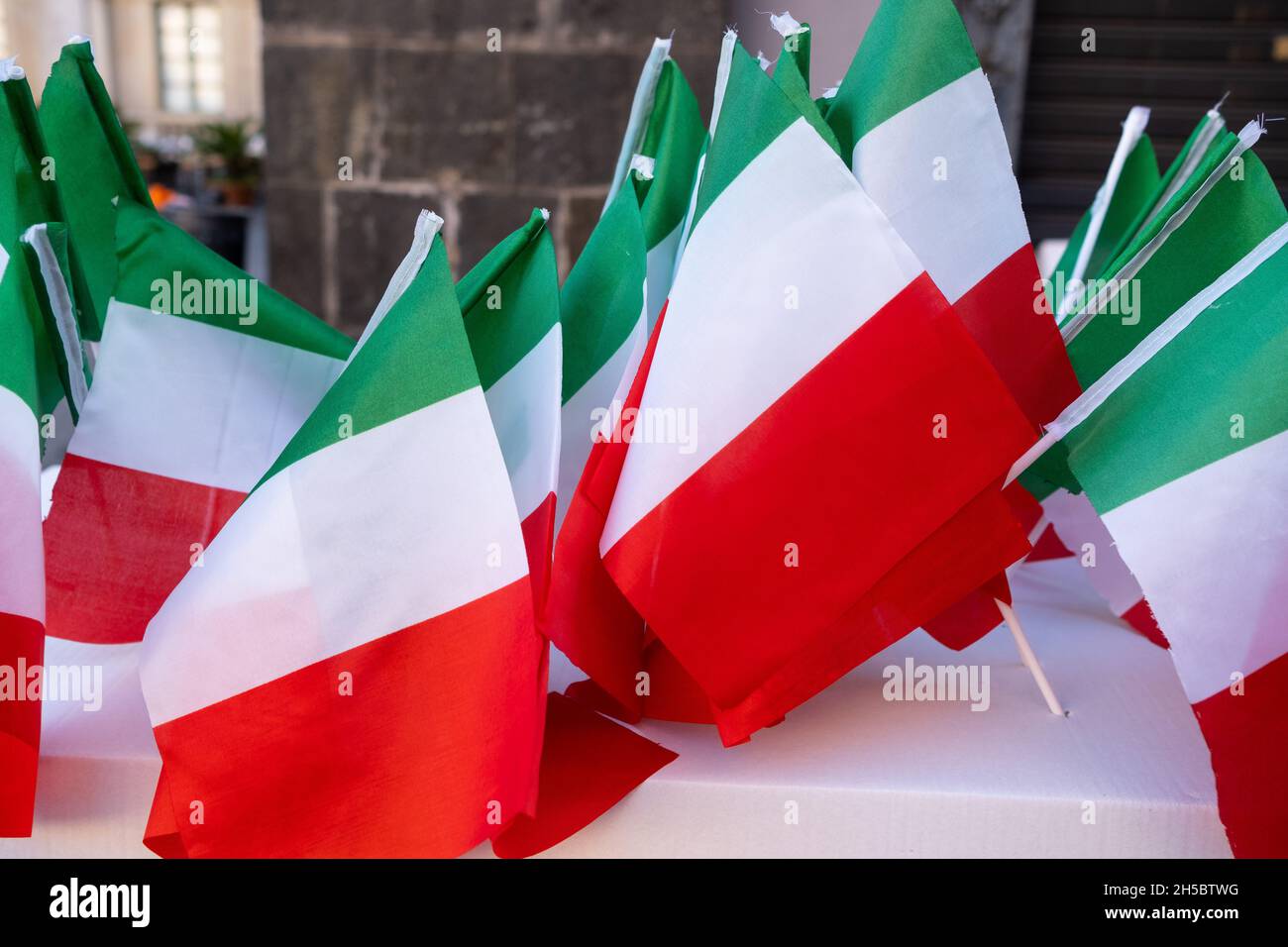 Italian pasta italian flag colors hi-res stock photography and images ...