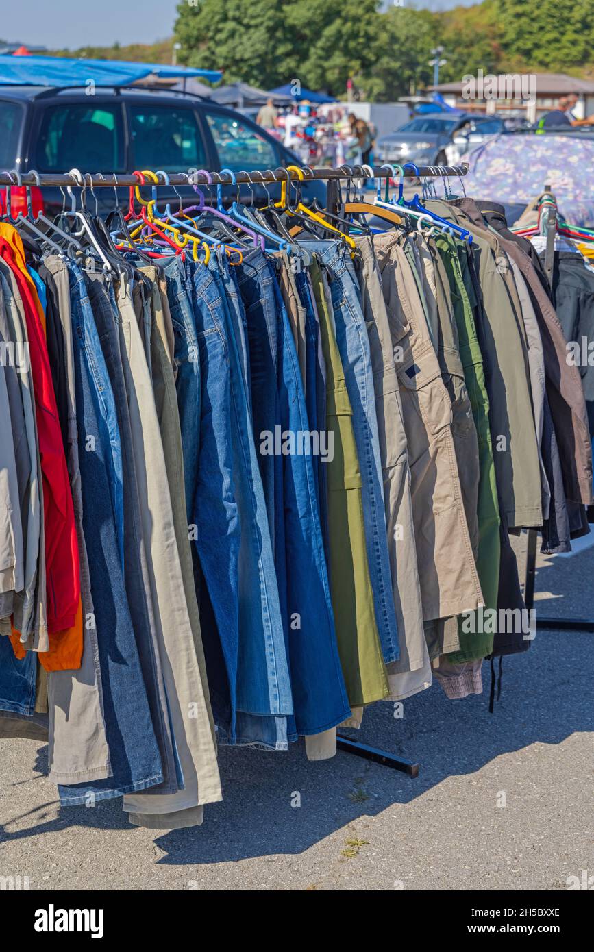 Pants rack hi-res stock photography and images - Alamy