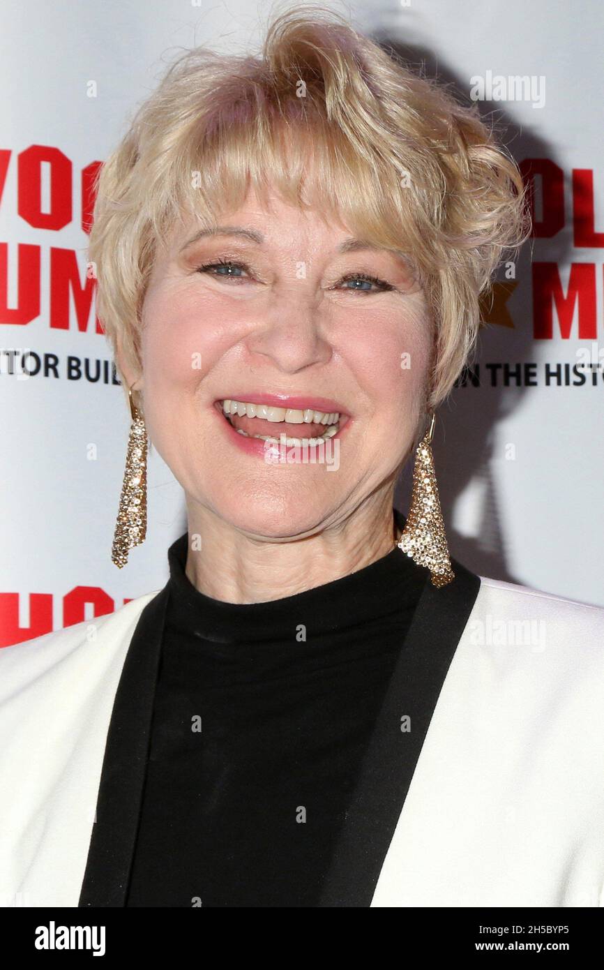 Los Angeles, CA. 4th Nov, 2021. Dee Wallace at a public appearance for ...