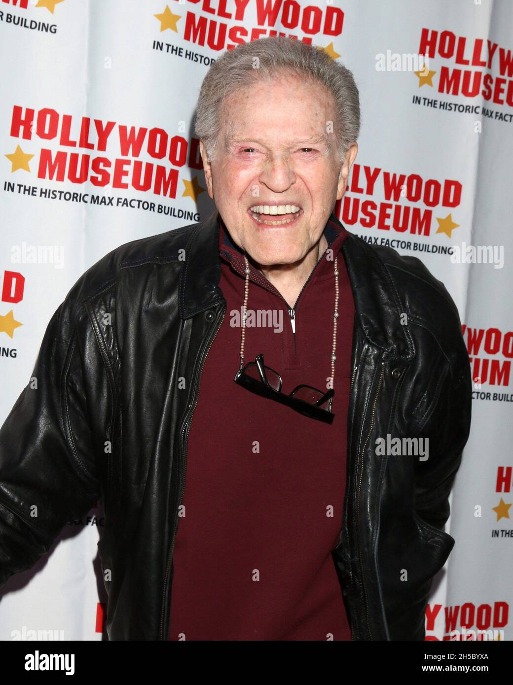 Los Angeles, CA. 4th Nov, 2021. Hank Garrett at a public appearance for ...
