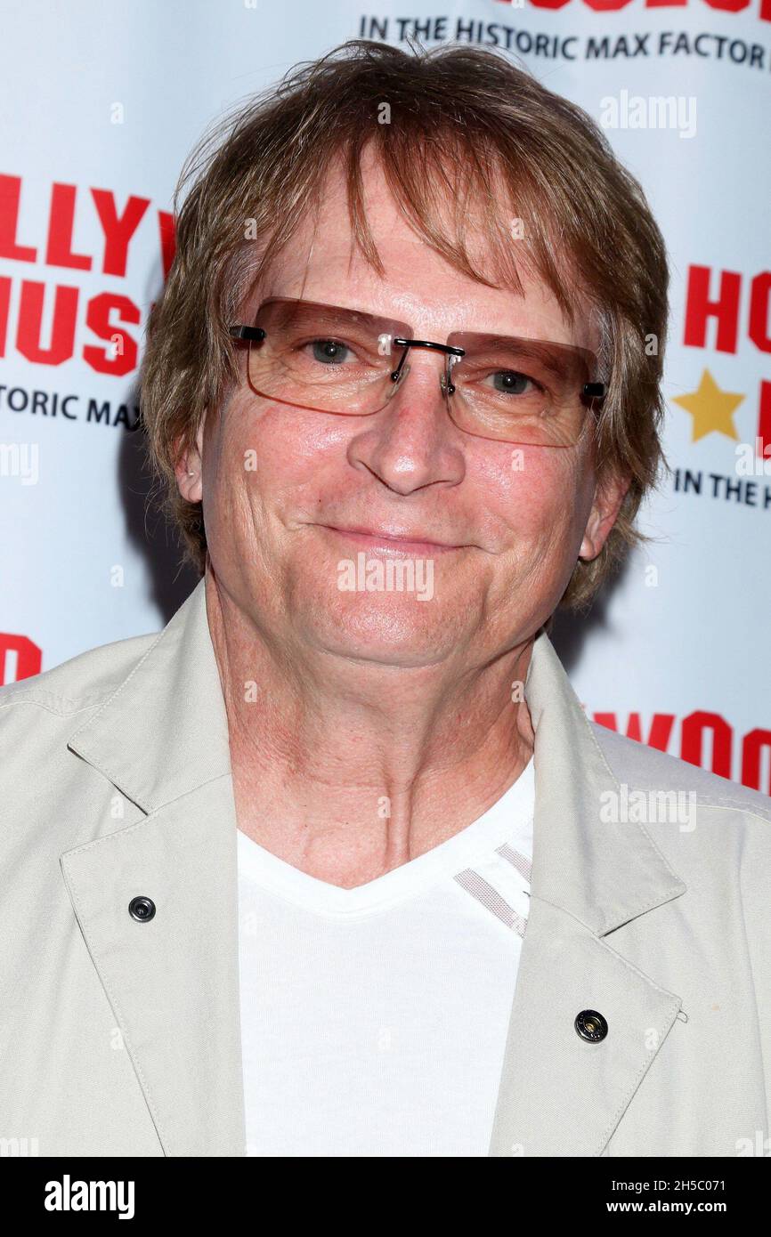 Los Angeles, CA. 4th Nov, 2021. Rex Smith at a public appearance for ...