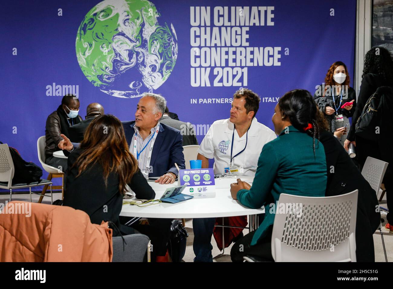 Glasgow, Scotland, UK. 08th Nov, 2021. Participants work in a common ...