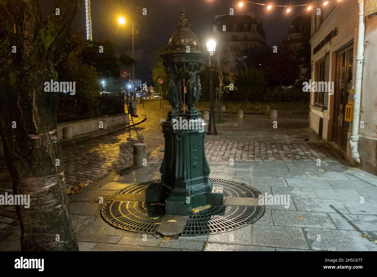 Rive gauce hi-res stock photography and images - Alamy