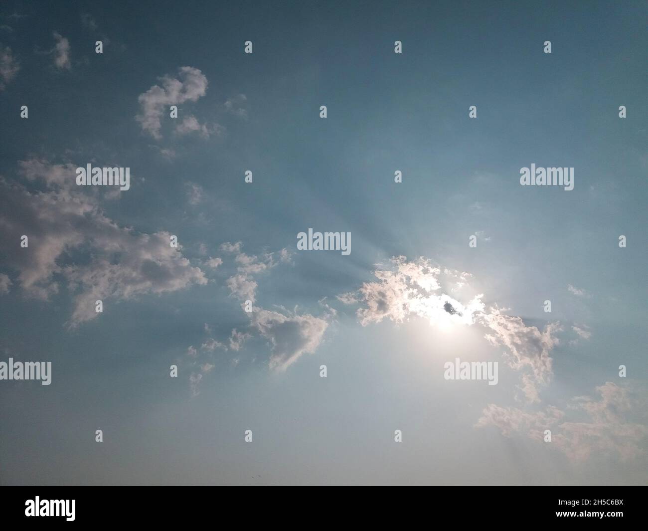 Cloudy cover hi-res stock photography and images - Alamy
