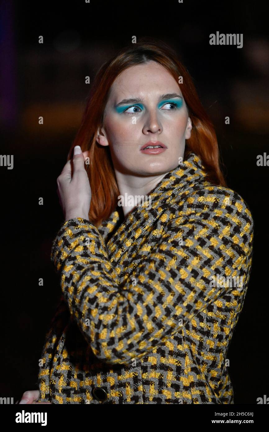 Model in London at night Stock Photo - Alamy