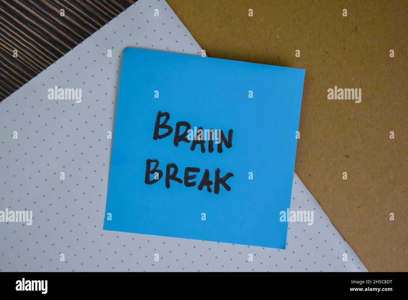 Human brain with sticky notes hi-res stock photography and images - Alamy