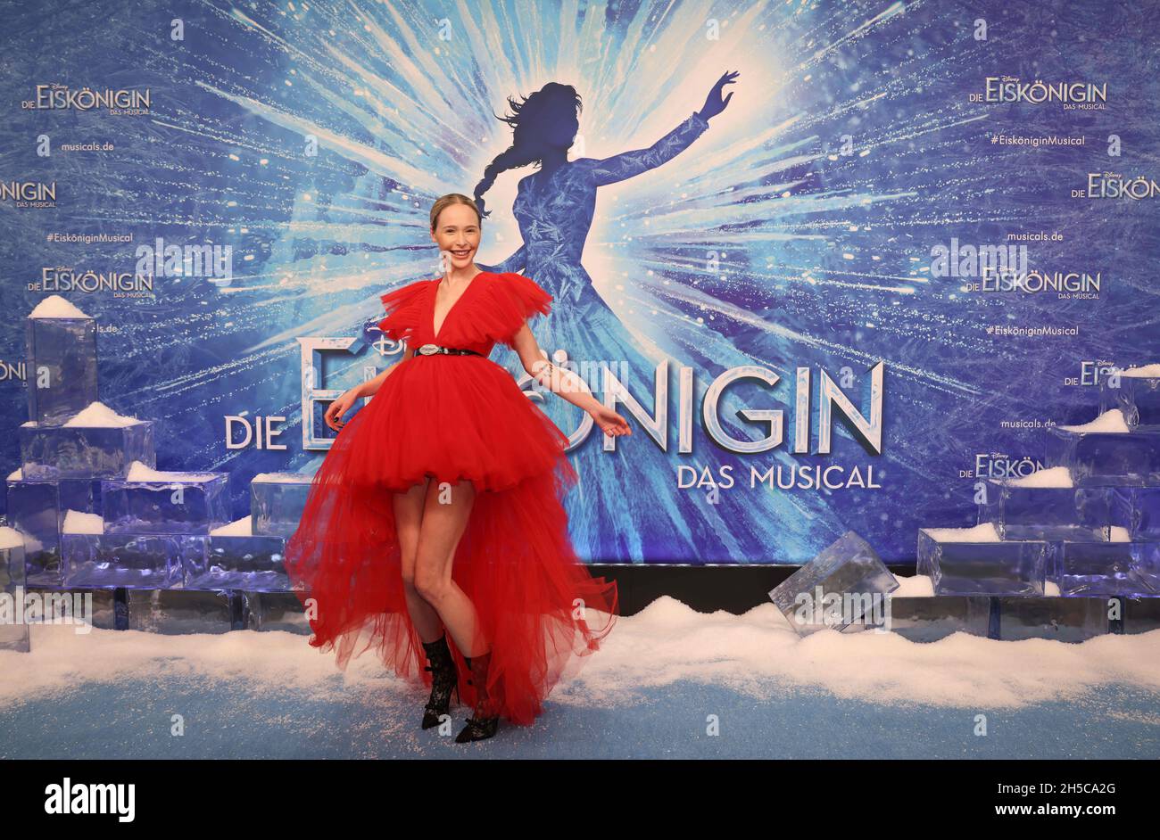 Hamburg, Germany. 08th Nov, 2021. Theresia Fischer, model and ex-GNTM ...
