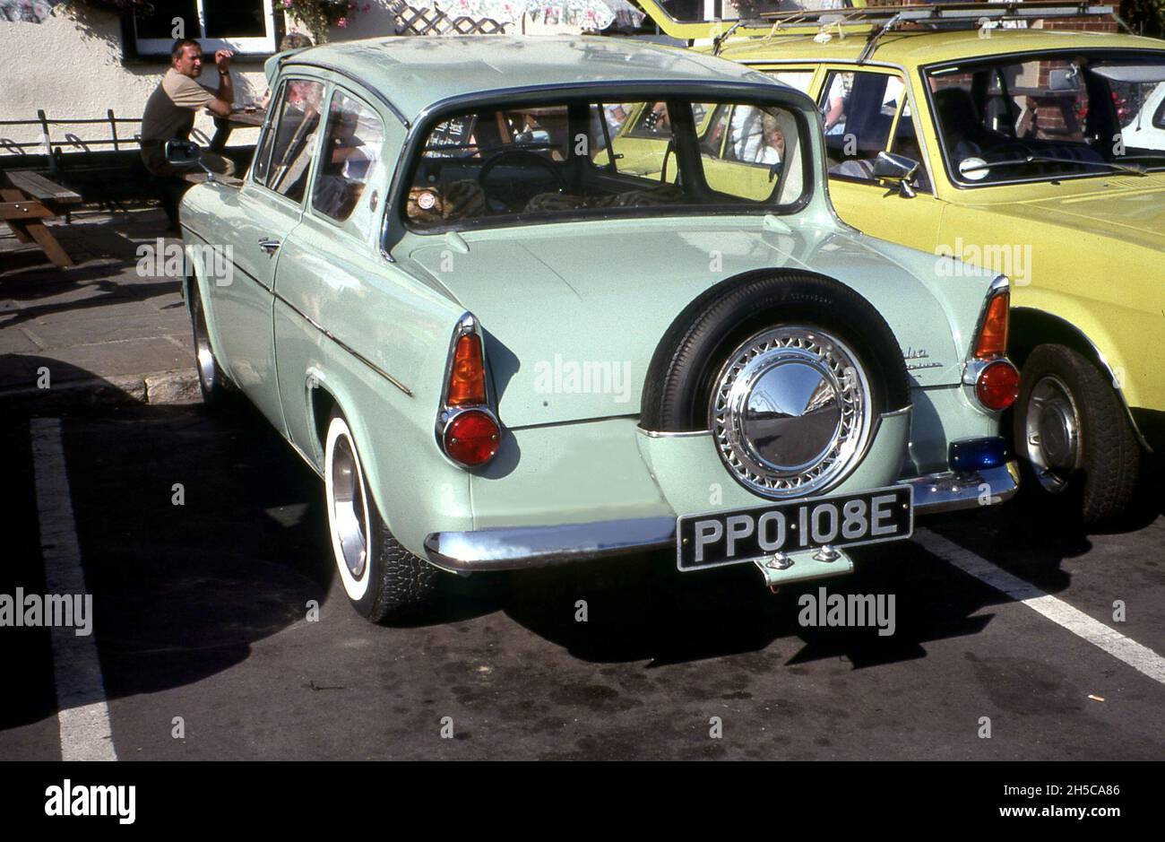 Ford anglia motor car hi-res stock photography and images - Alamy