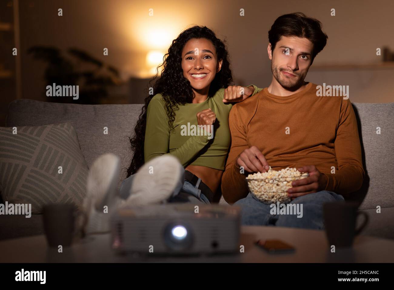 Male 20s cinema watching film hi-res stock photography and images - Alamy