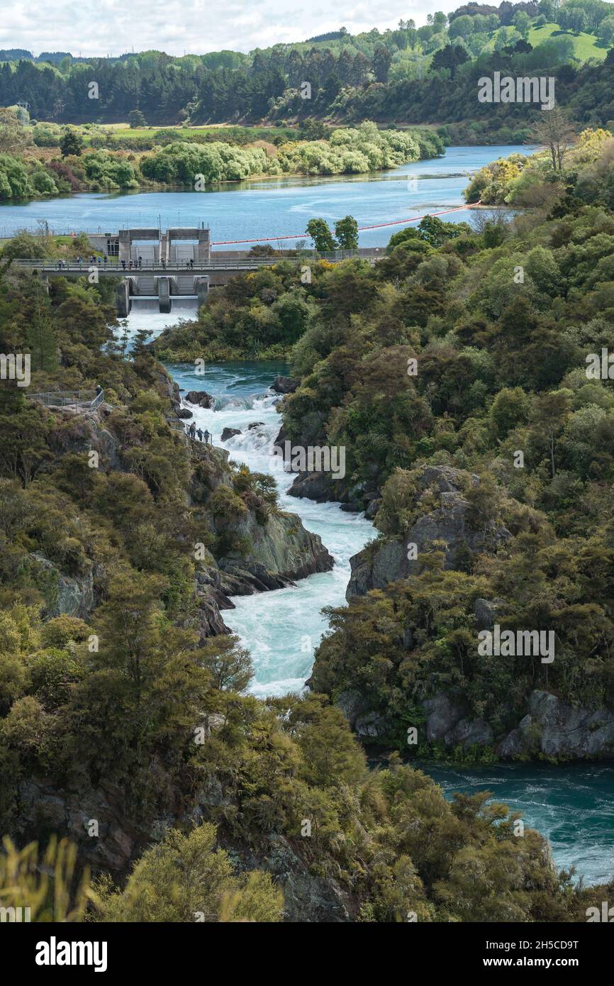 Hydroelectric station dam new zealand hi-res stock photography and ...