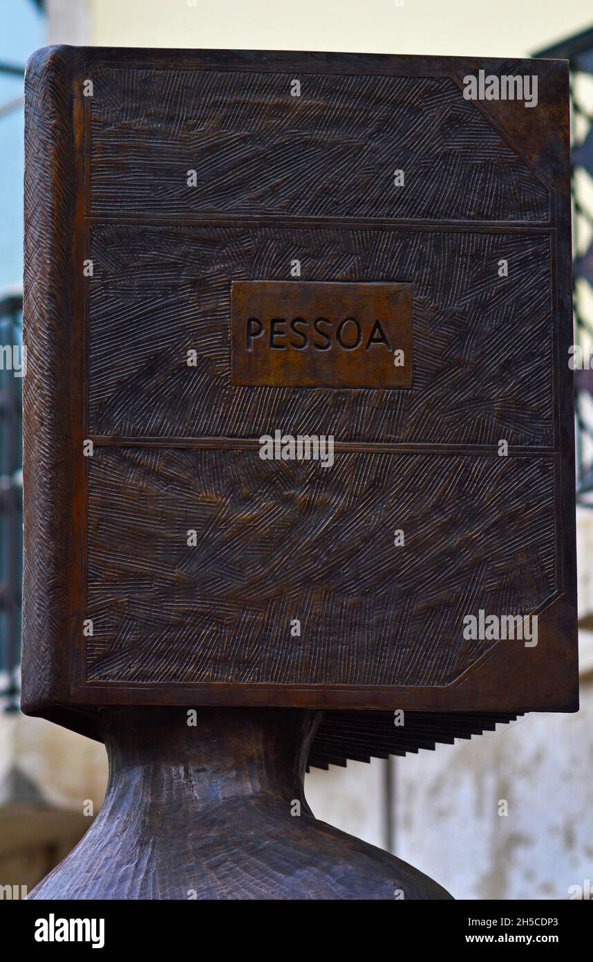 Professional translator hi-res stock photography and images - Alamy