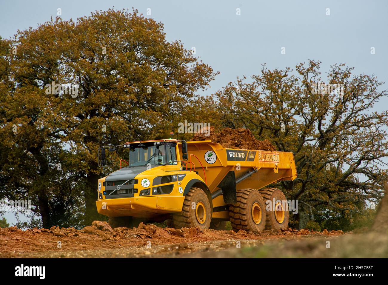 40 ton articulated dump trucks hi-res stock photography and images - Alamy