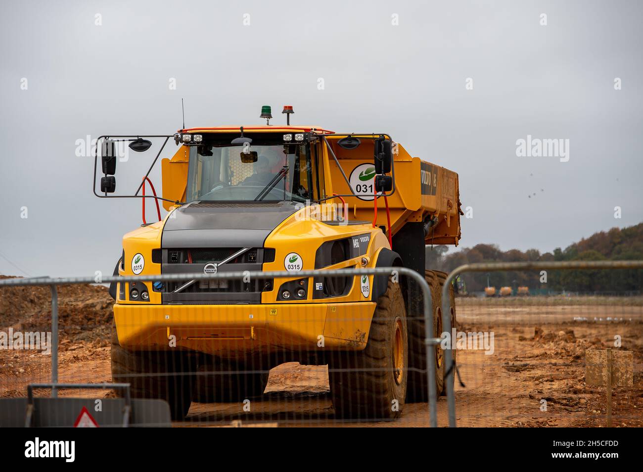 40 ton articulated dump trucks hi-res stock photography and images - Alamy