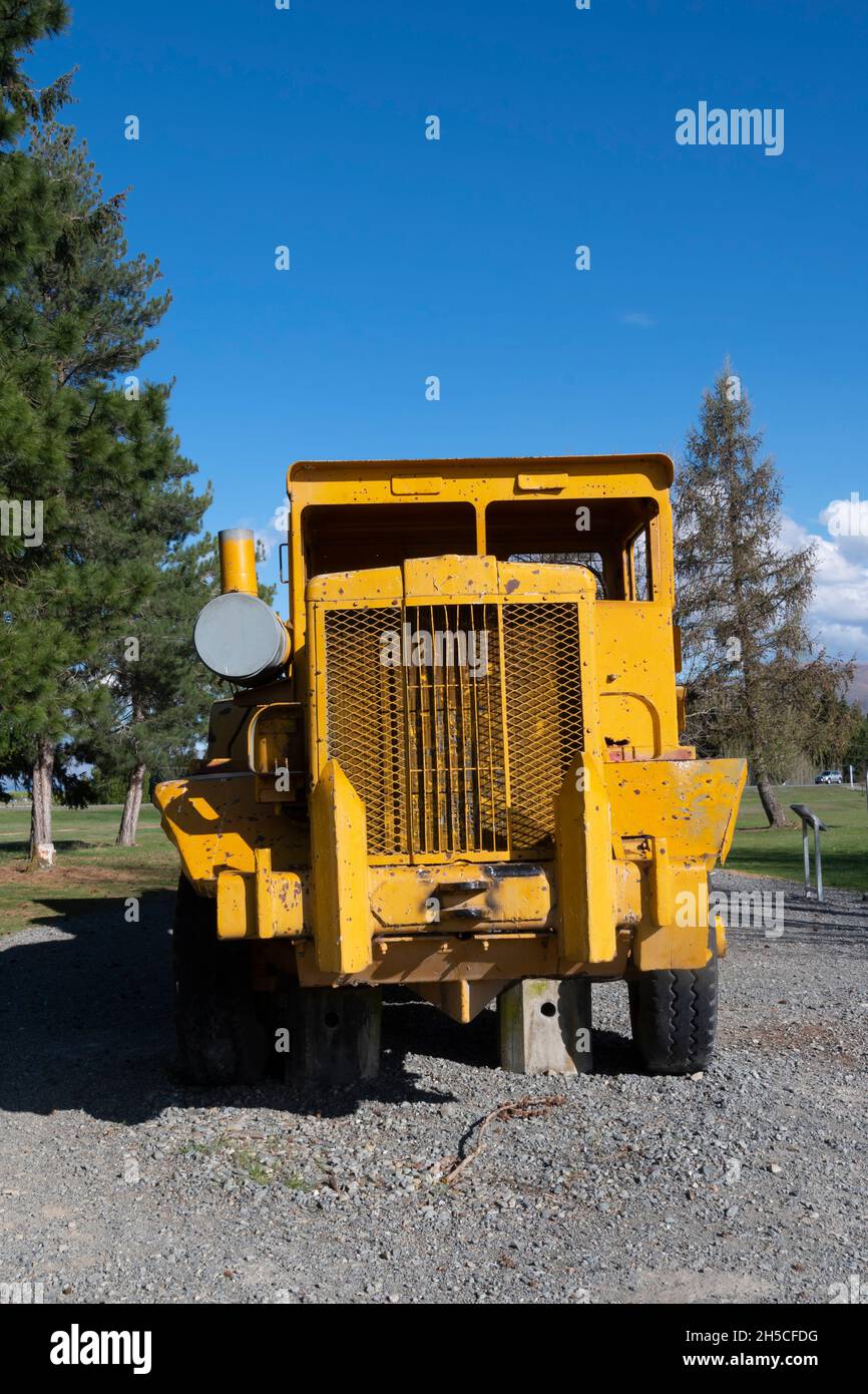 IH495 Motor Scraper, display of earthmoving machinery used in dam and ...
