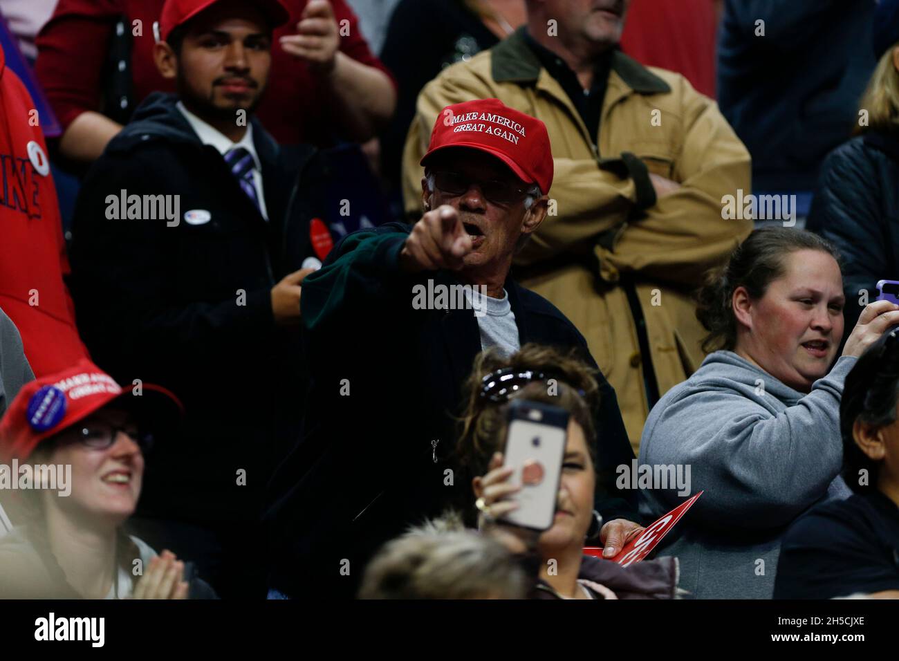 Donald trump angry hi-res stock photography and images - Alamy