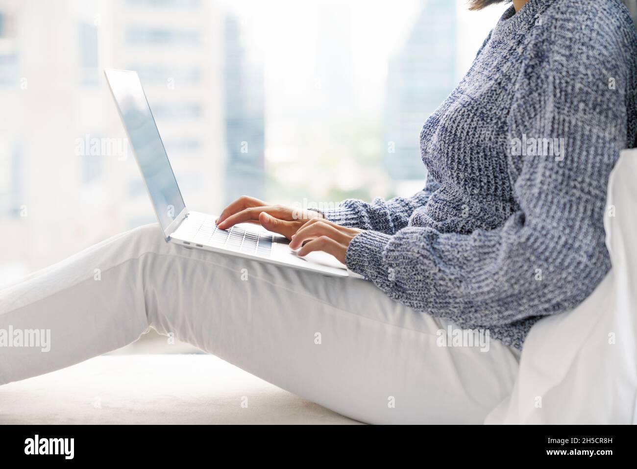 Work from anywhere hi-res stock photography and images - Alamy