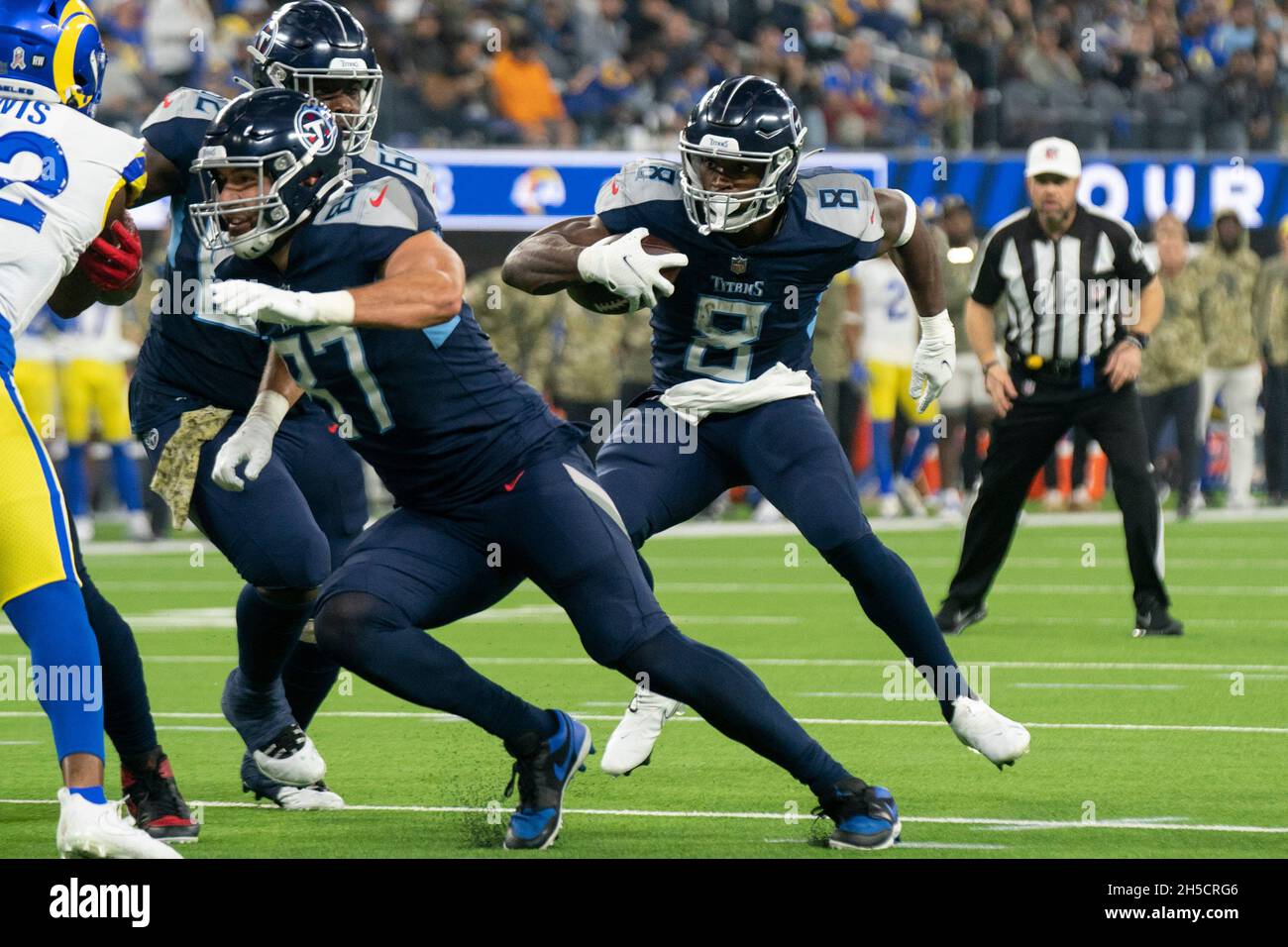 Adrian peterson titans hi-res stock photography and images - Alamy