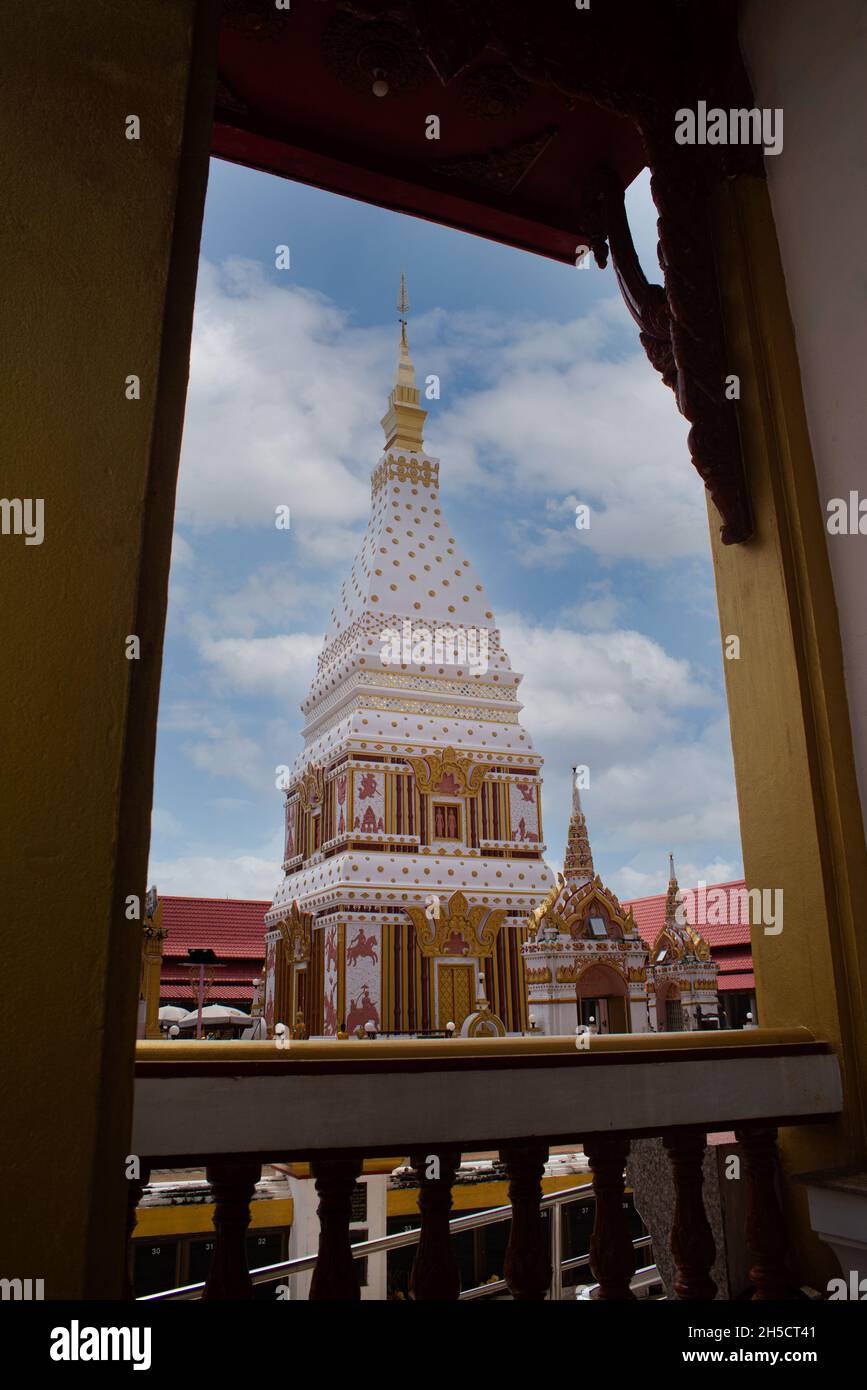 Phra That Renu looks like a square chedi. which is modeled from Phra ...