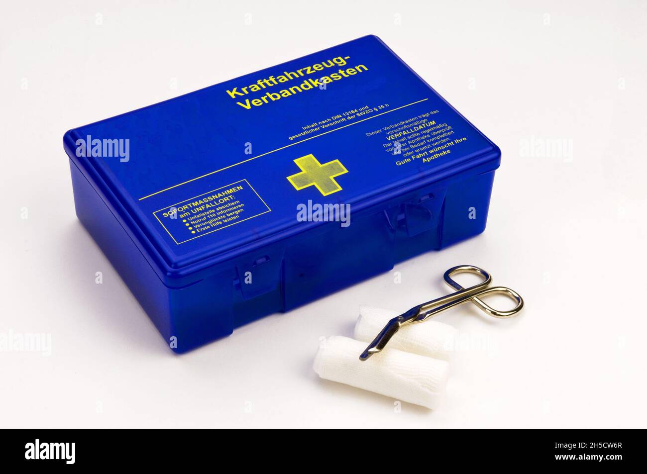 First aid box hi-res stock photography and images - Alamy