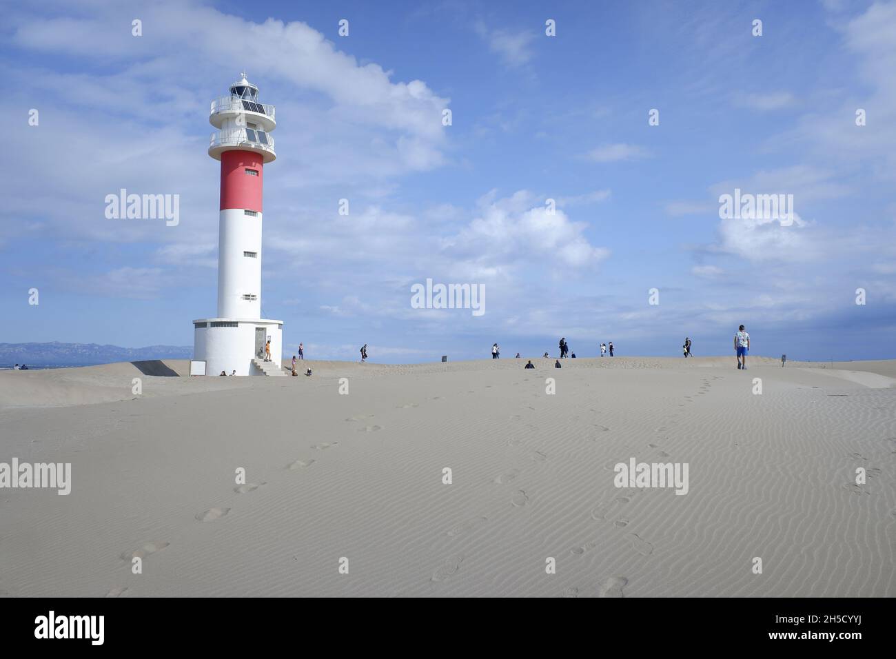 Walk on sandbank hi-res stock photography and images - Alamy