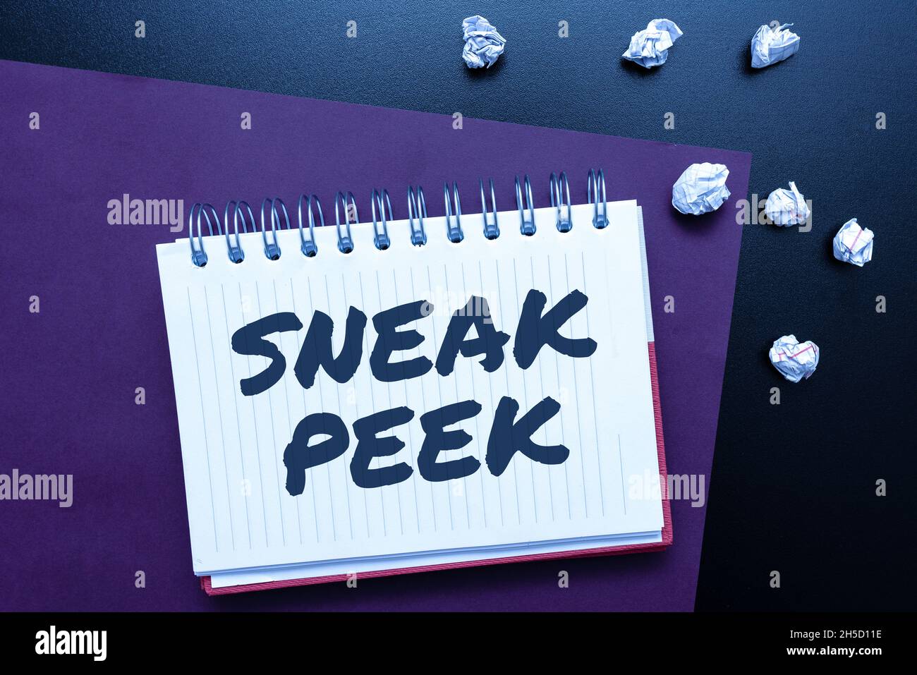 Sneak peek ideas hi-res stock photography and images - Alamy