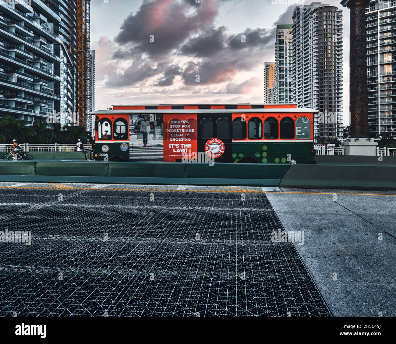 MIAMI, UNITED STATES - Oct 25, 2021: The Miami River Brickell Bridge ...