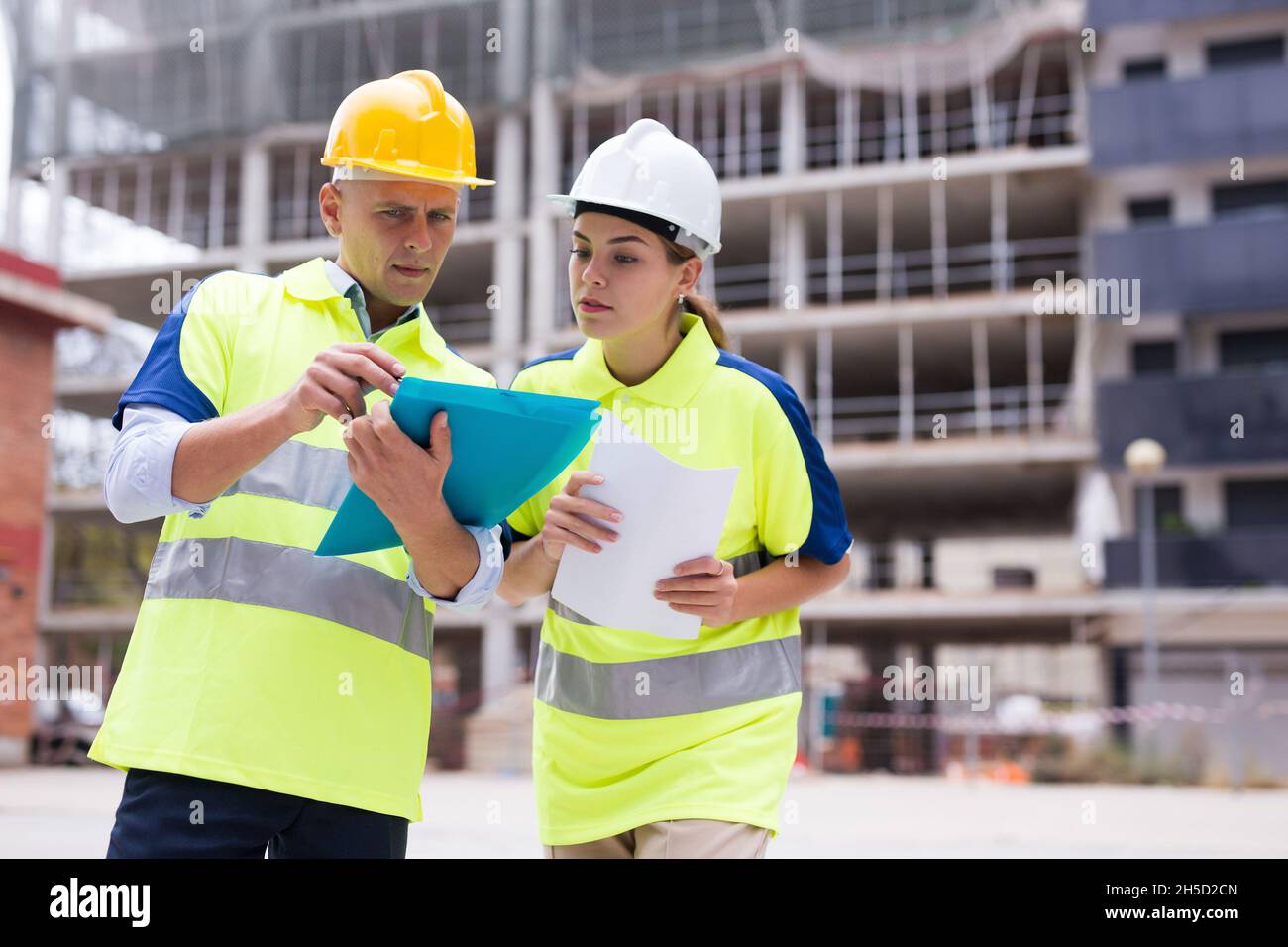 40 engineers hi-res stock photography and images - Alamy
