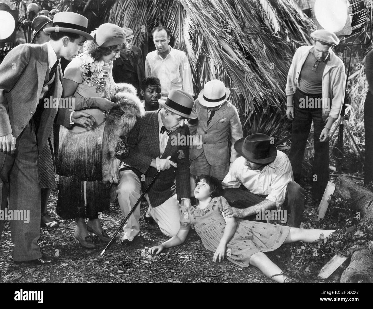 Dell Henderson (kneeling), Mitzi Green (child), on-set of the Film ...