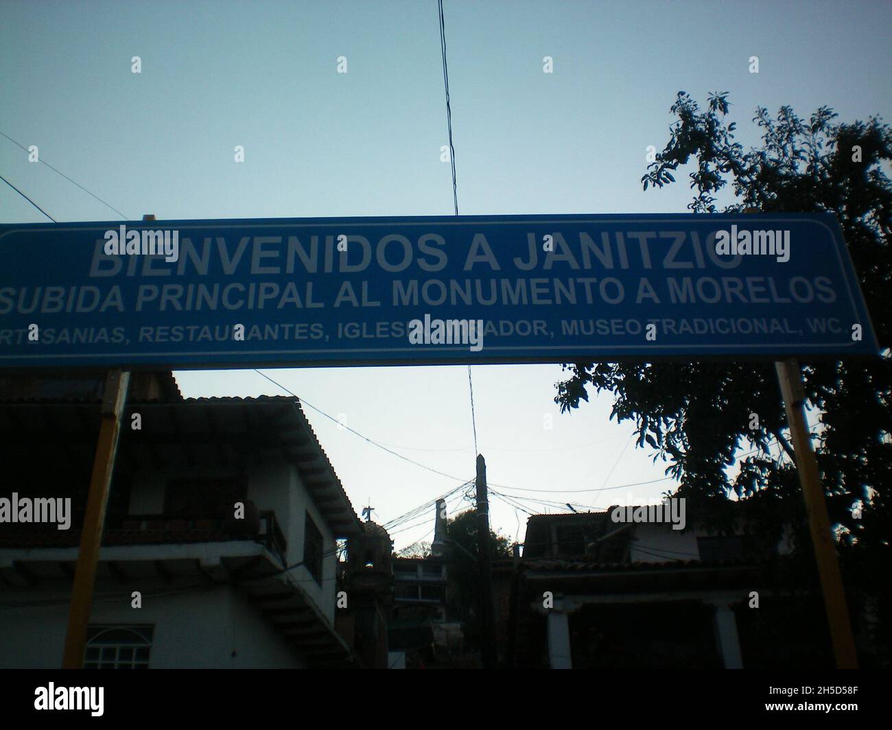 Michoacan road hi-res stock photography and images - Alamy