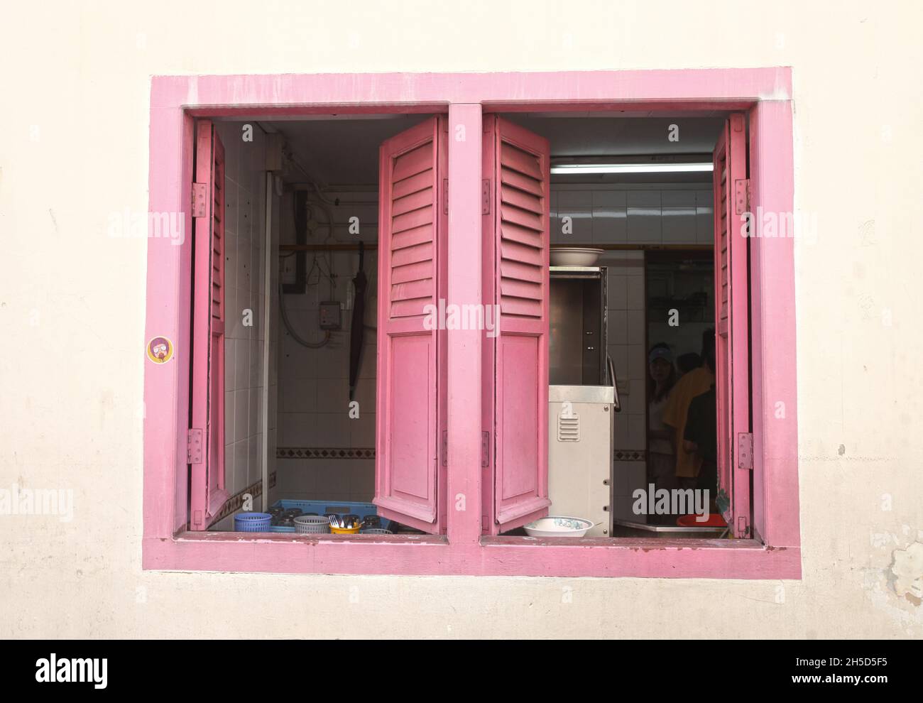Lime green shutters hi-res stock photography and images - Alamy