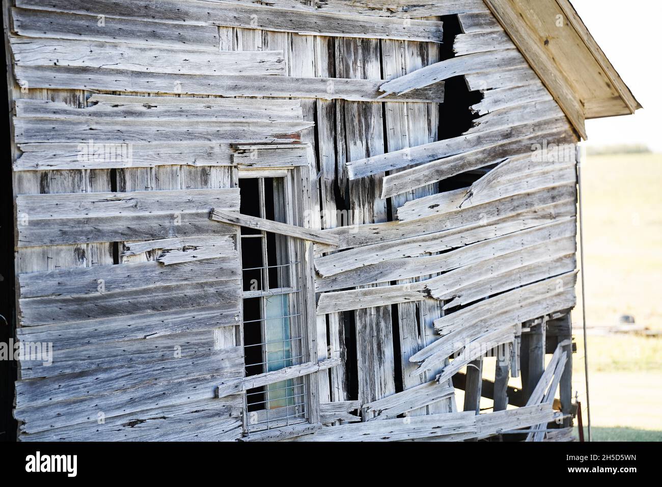 Old Farmhouse with Dilapidated Wood in Texas Field Stock Photo - Alamy