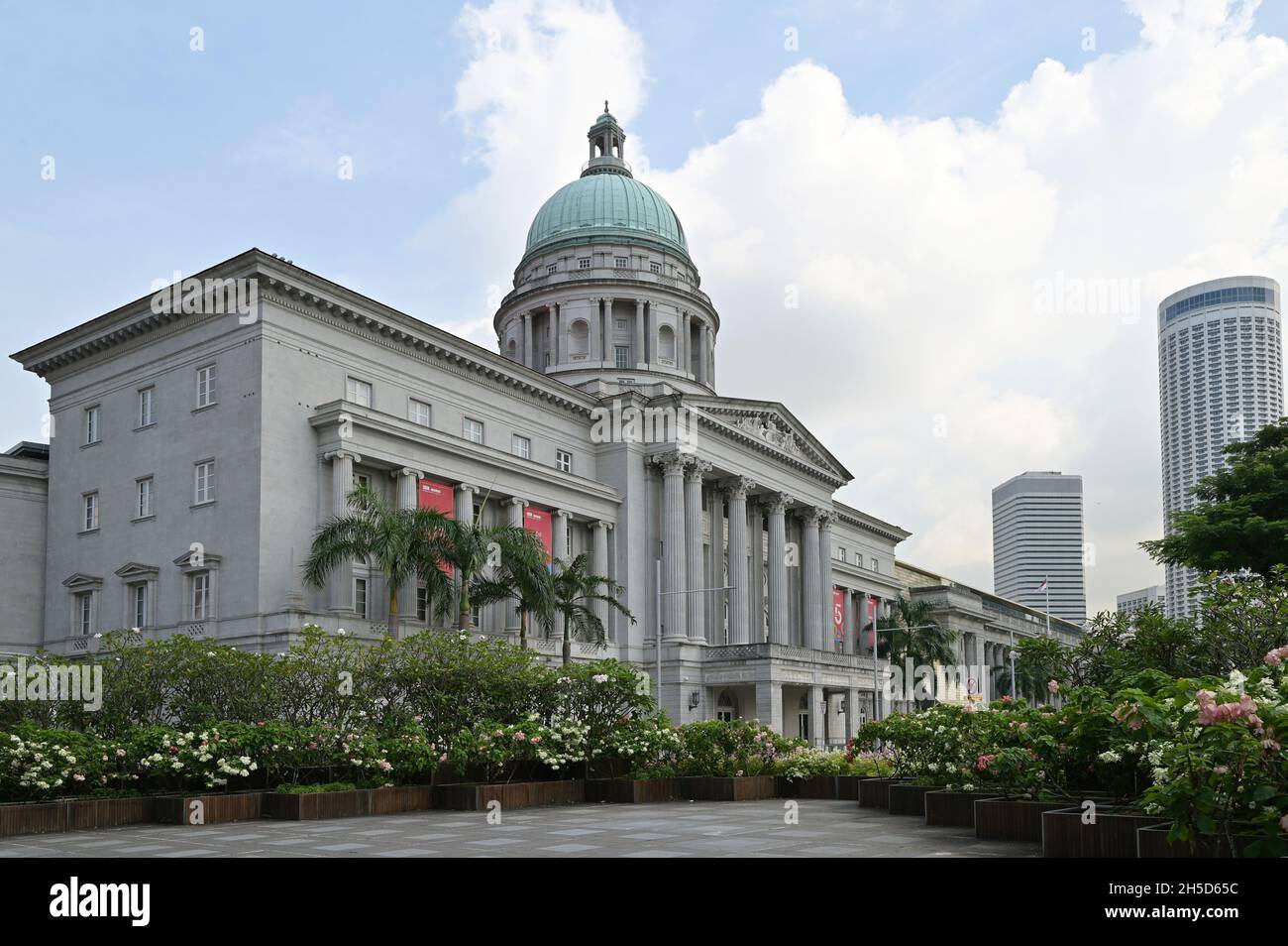 The former Supreme Court Building, now part of Singapore National ...