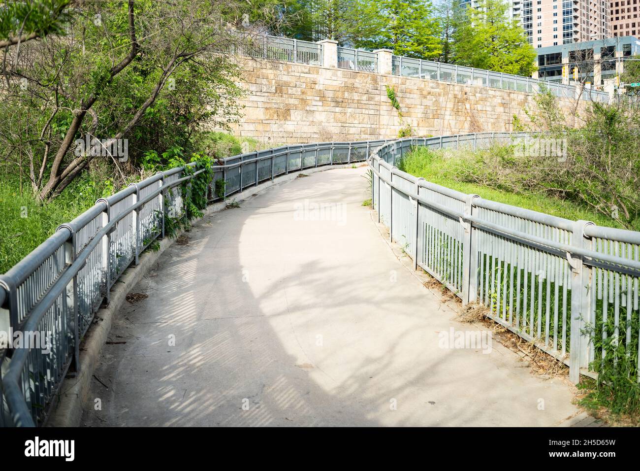 Curvy Walking Trail Bridge in the City of Austin Texas Stock Photo - Alamy