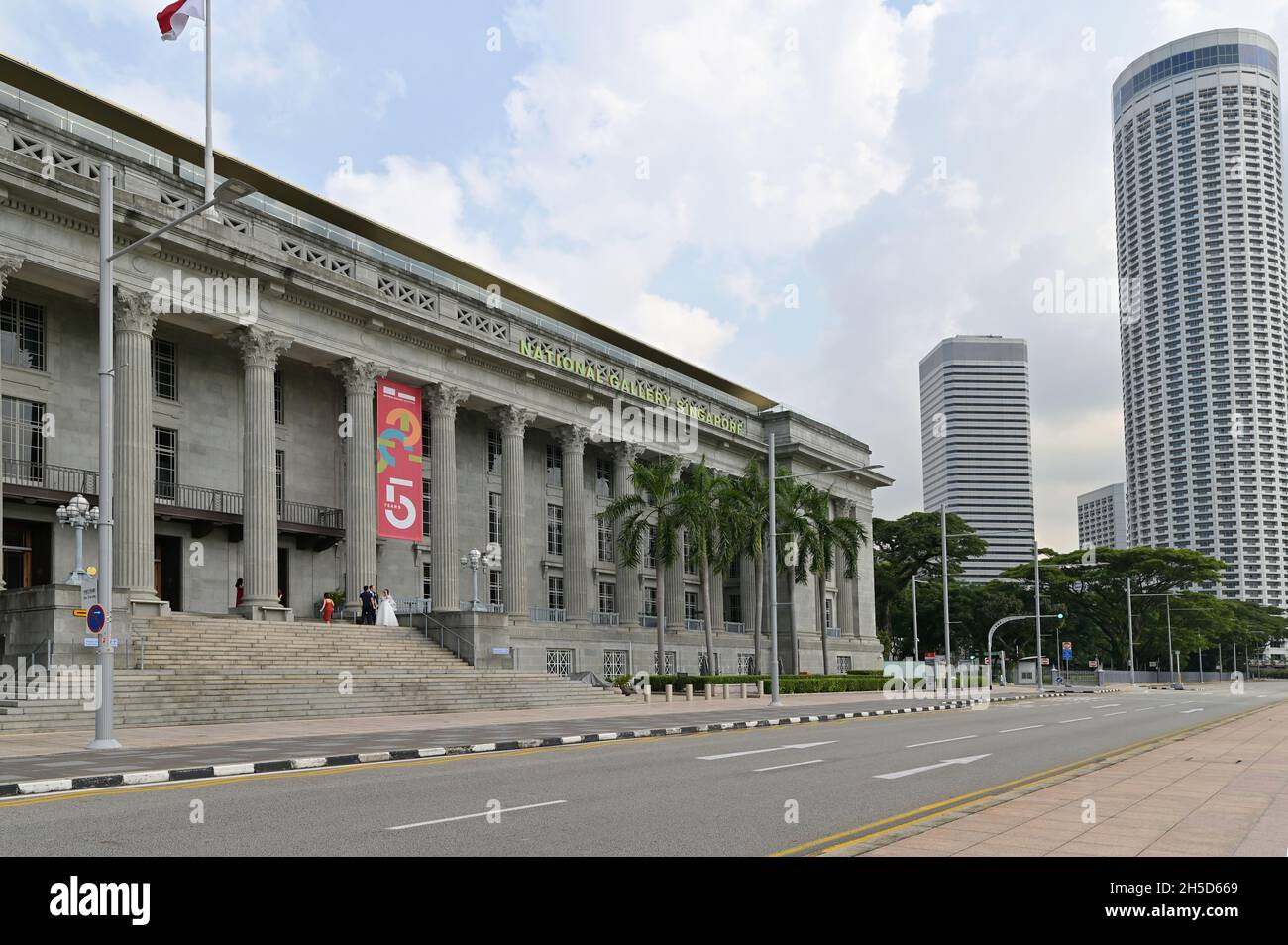 Modern neo colonial architecture hi-res stock photography and images ...