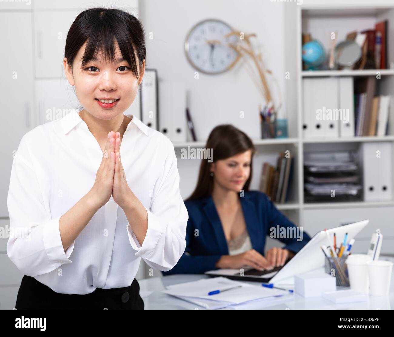 Professional manager multinational company hi-res stock photography and ...