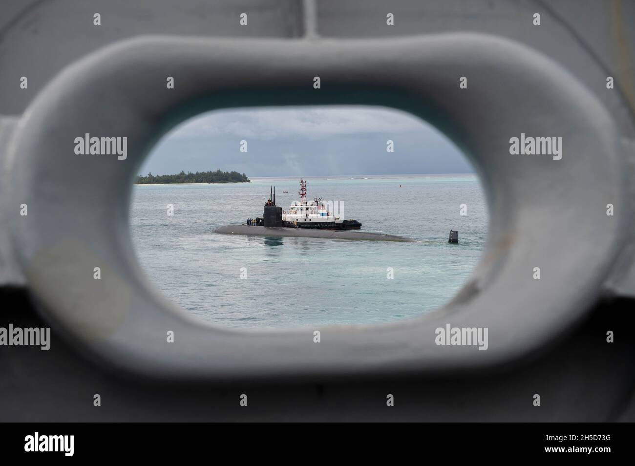 SAIPAN (Oct. 23, 2021) - The Los Angeles-class fast attack submarine ...
