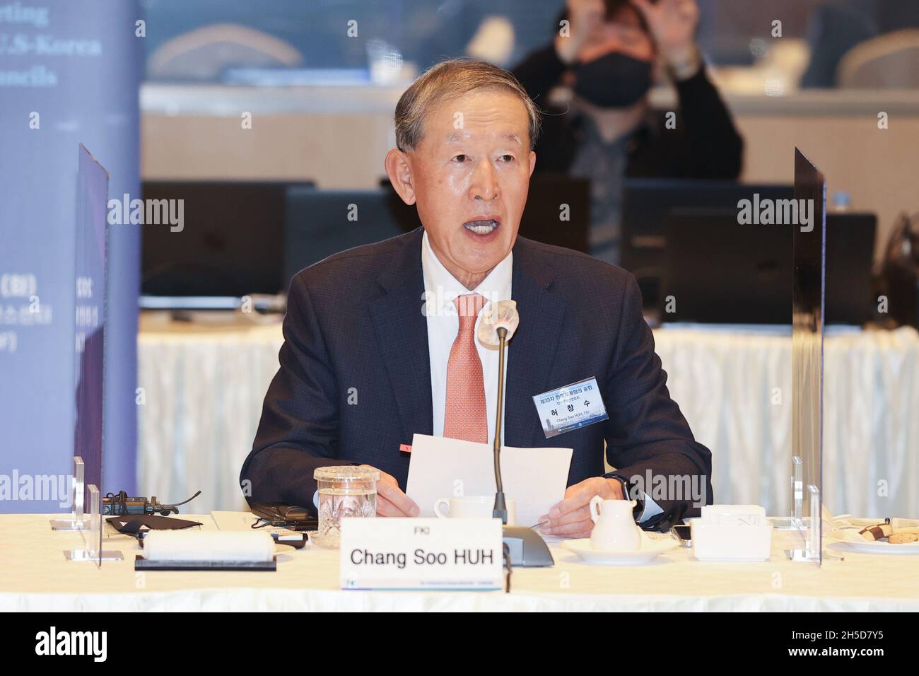 09th Nov, 2021. Meeting of S. Korean, U.S. business leaders Huh Chang ...