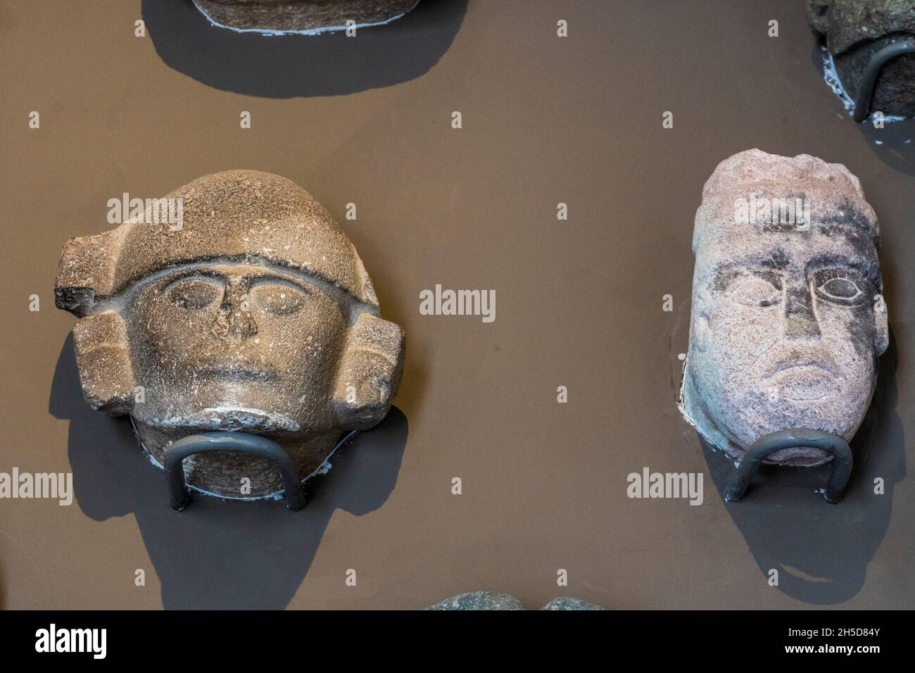 Chavin art hi-res stock photography and images - Alamy