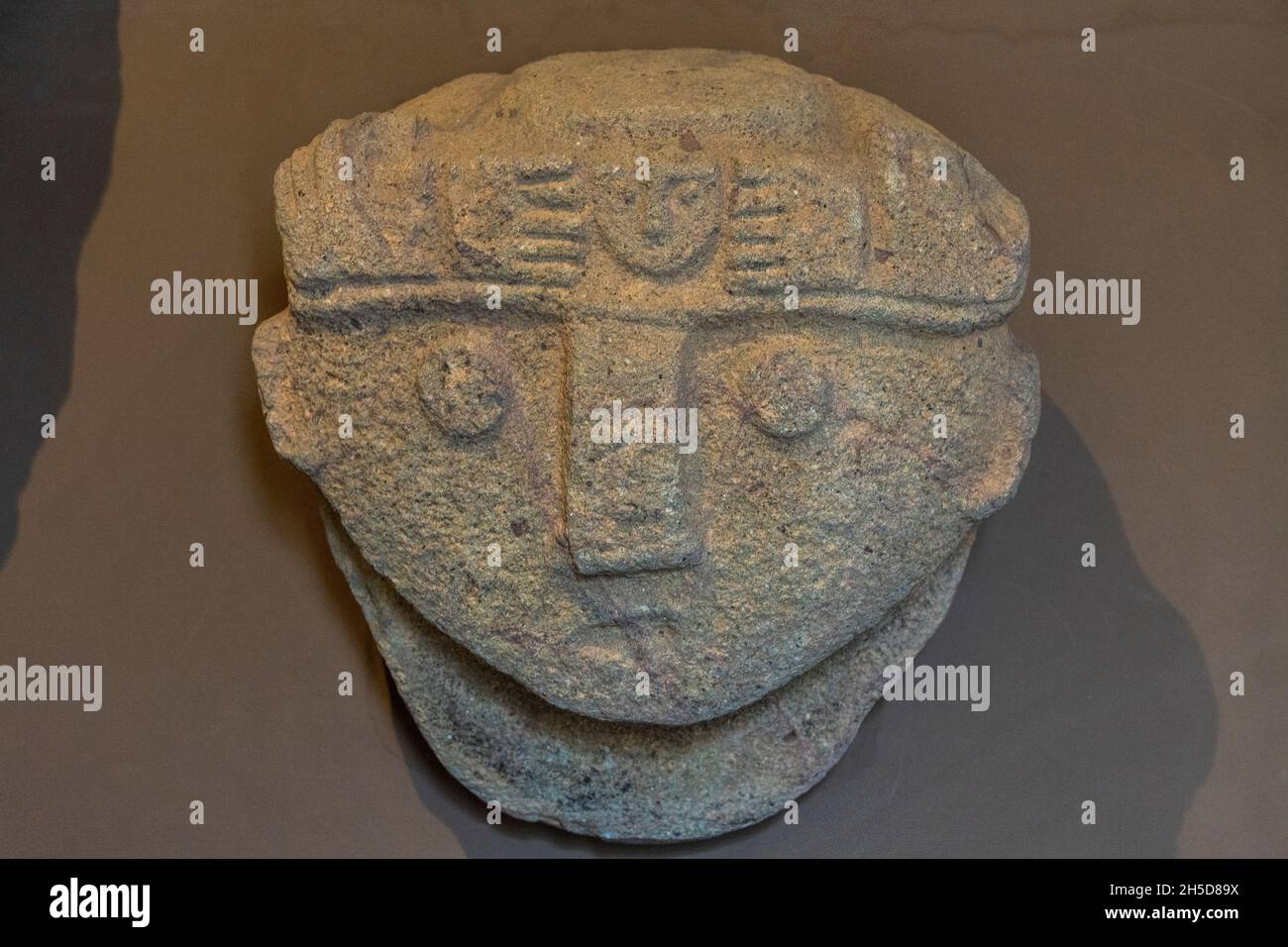 Chavin art hi-res stock photography and images - Alamy