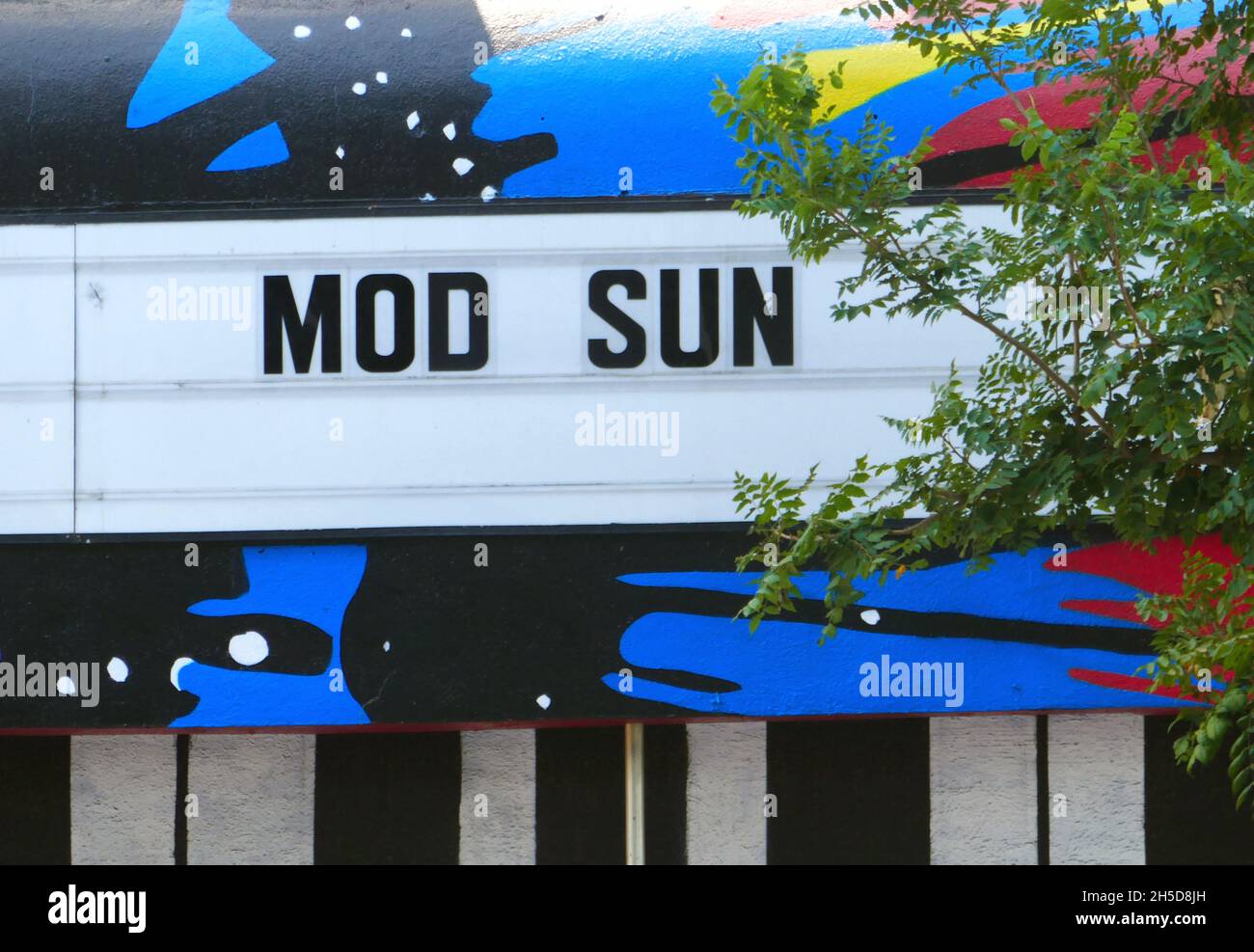 Mod sun singer hi-res stock photography and images - Alamy